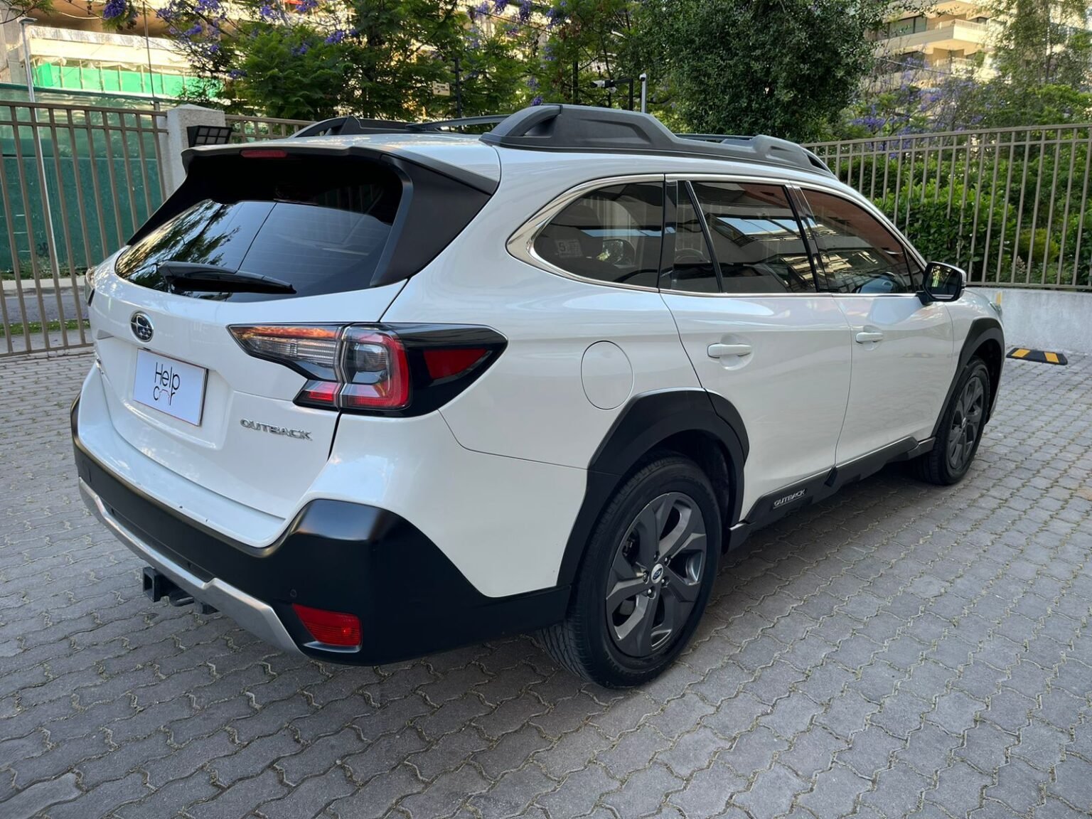 Subaru New Outback Dynamic 4x4 CVT - helpcar.cl