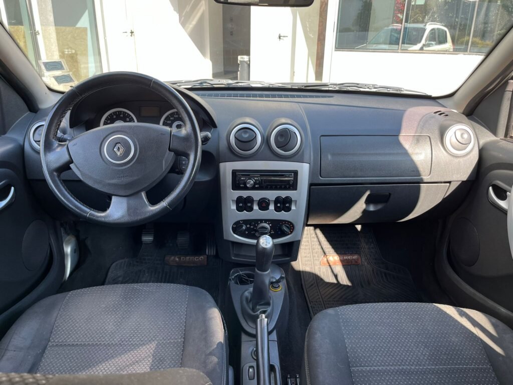 Renault Sandero Stepway Dynamic - helpcar.cl