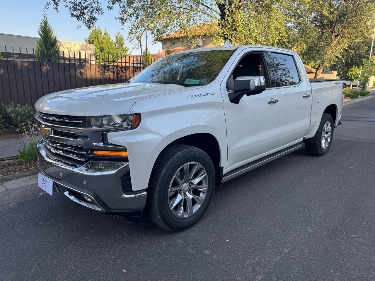 Chevrolet Silverado LTZ - helpcar.cl